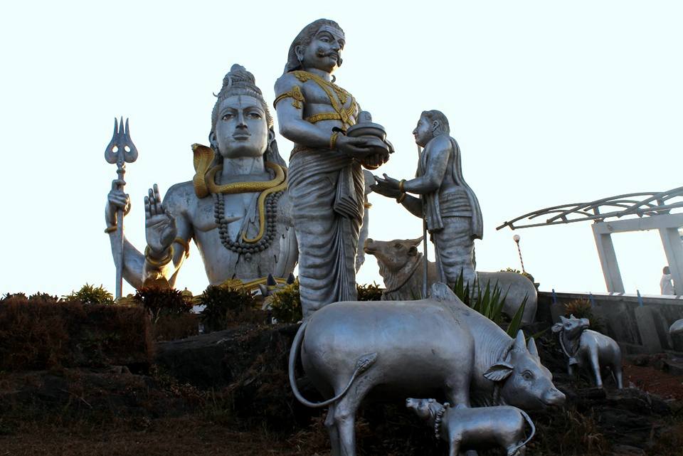 Murudeshwar : A Perfect Blend Of Scenic Beauty and Spirituality - Travelet