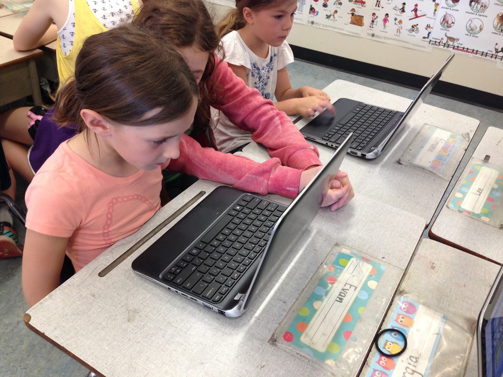 Bienvenue Chez Mme Mitchell: Computer buddies