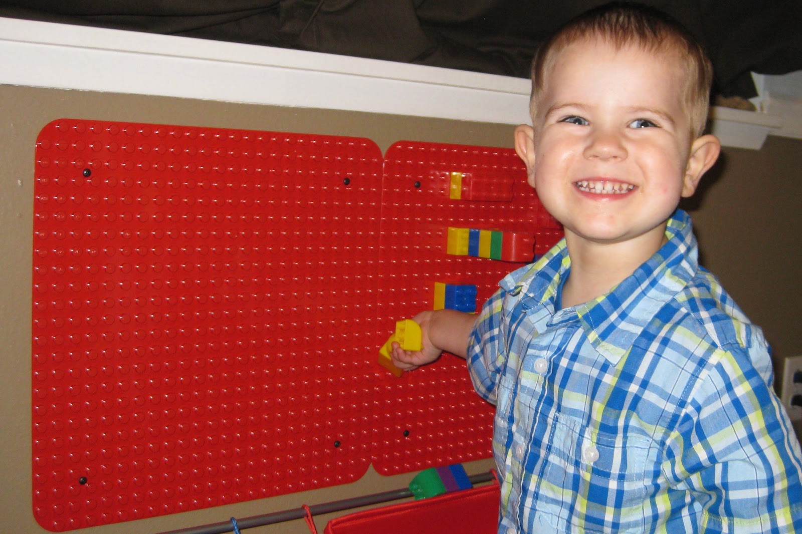Gideon's Travels: Lego Duplo Wall