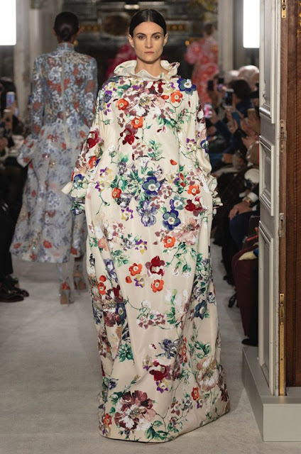Valentino - Spring Summer 2019 ~ Mad Moda - vestir moda