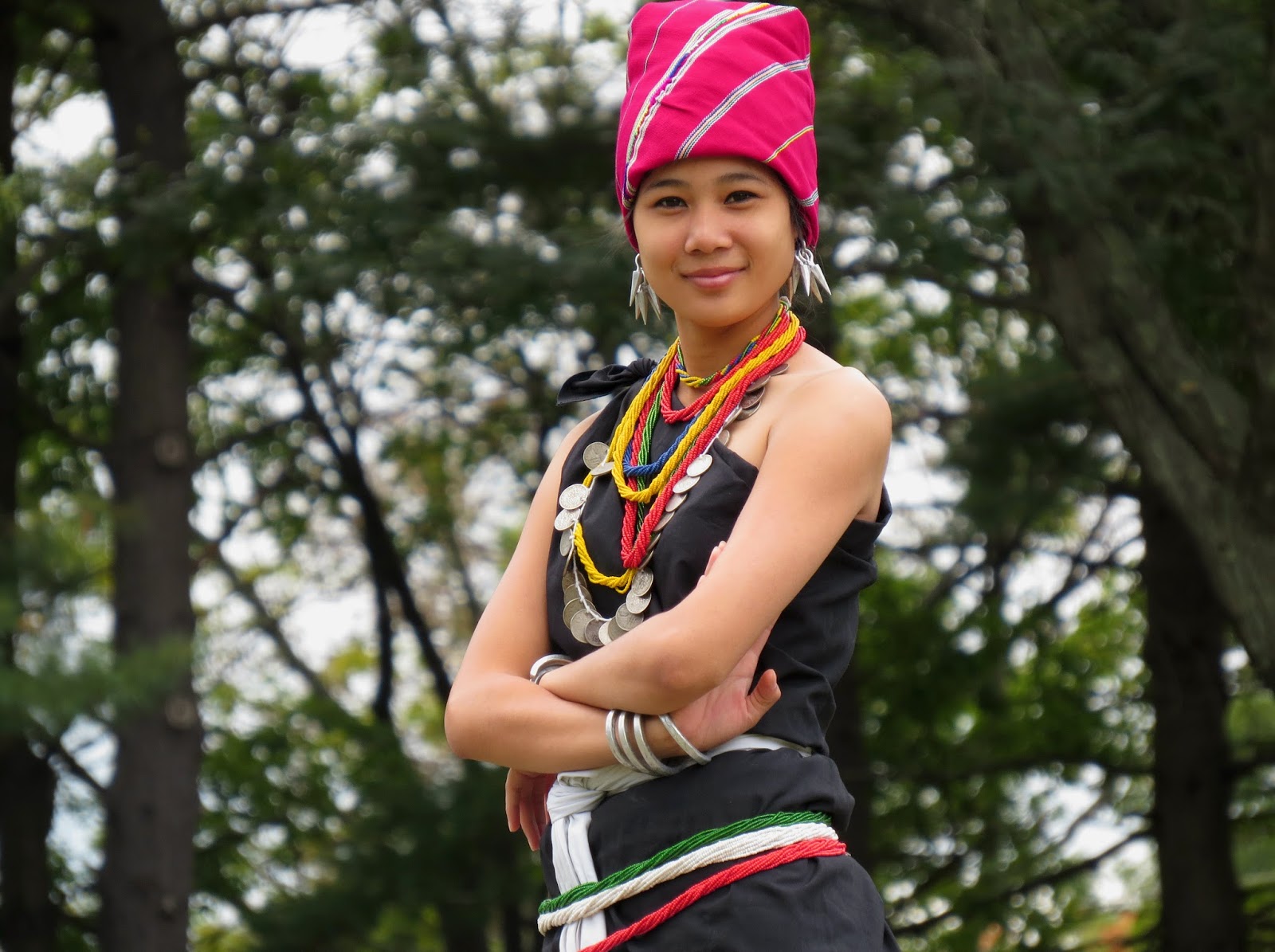 Karenni Traditional Cloths: Really Karenni