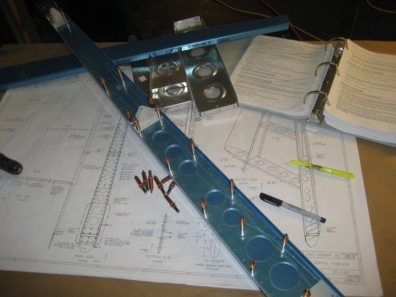 Christopher RV7 Construction: vertical stabilizer
