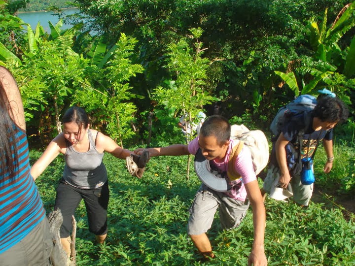 I wonder I wander: Mt. Lantad (Catanduanes)