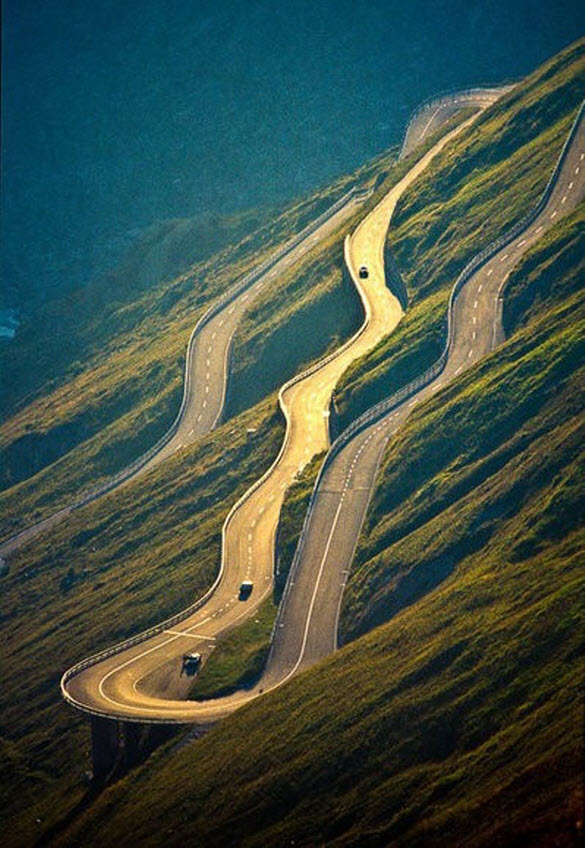 Amazing Examples of Road Photography: Amazing Examples of Road Photography