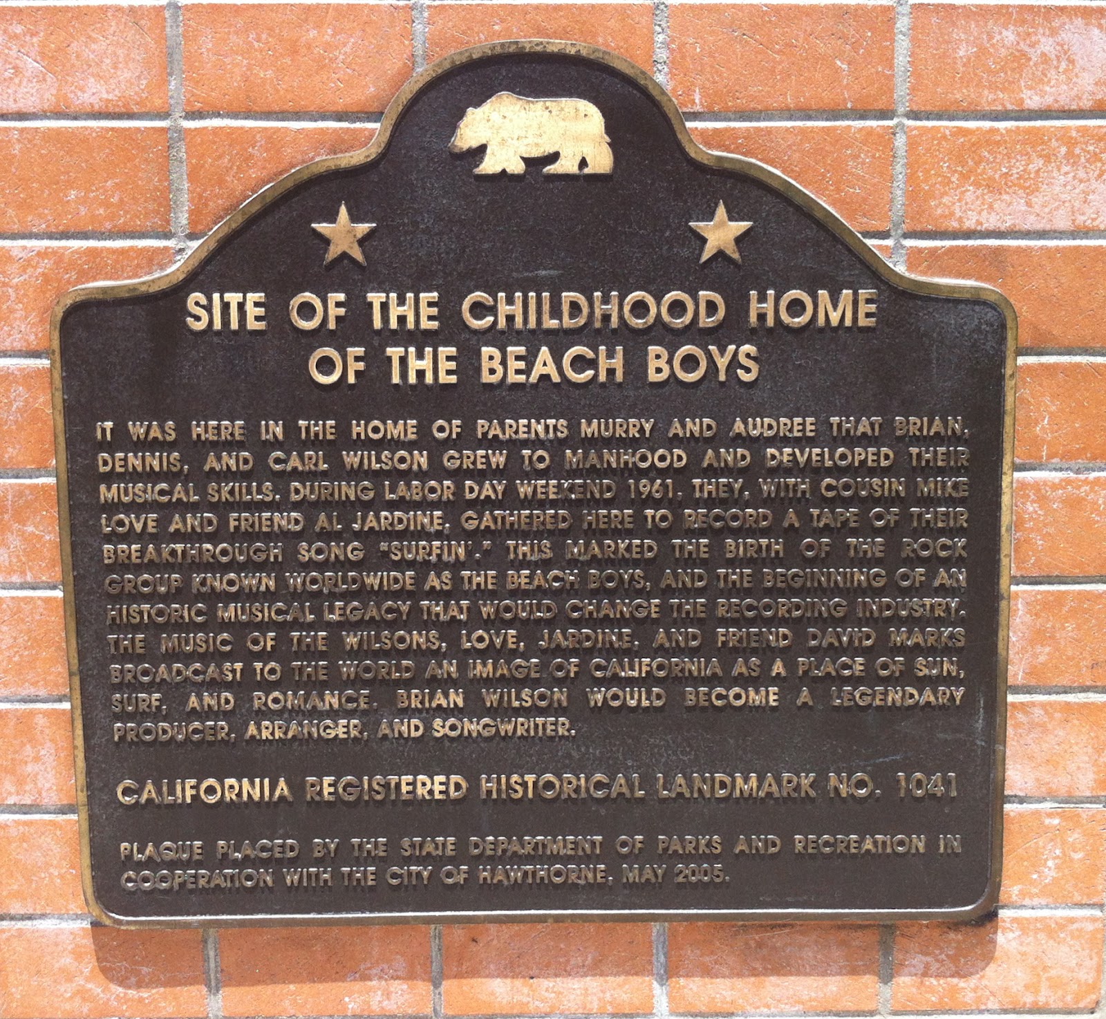 wacky tacky: Your Summer Dream: The Beach Boys Monument