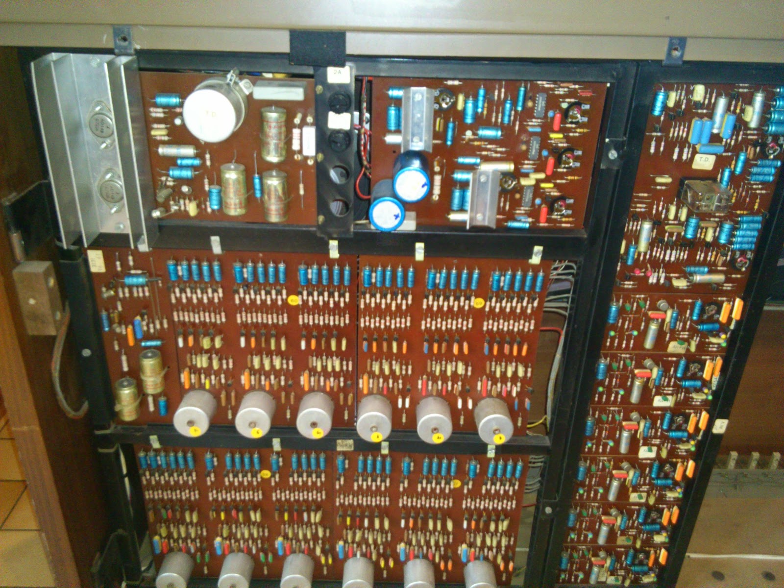 nikko909,maintenance et réparation des instruments de musique VINTAGE ...