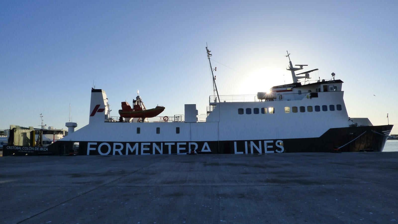 FERRYBALEAR: La Naviera Formentera Lines, ya tiene a su "Colón" en Ibiza