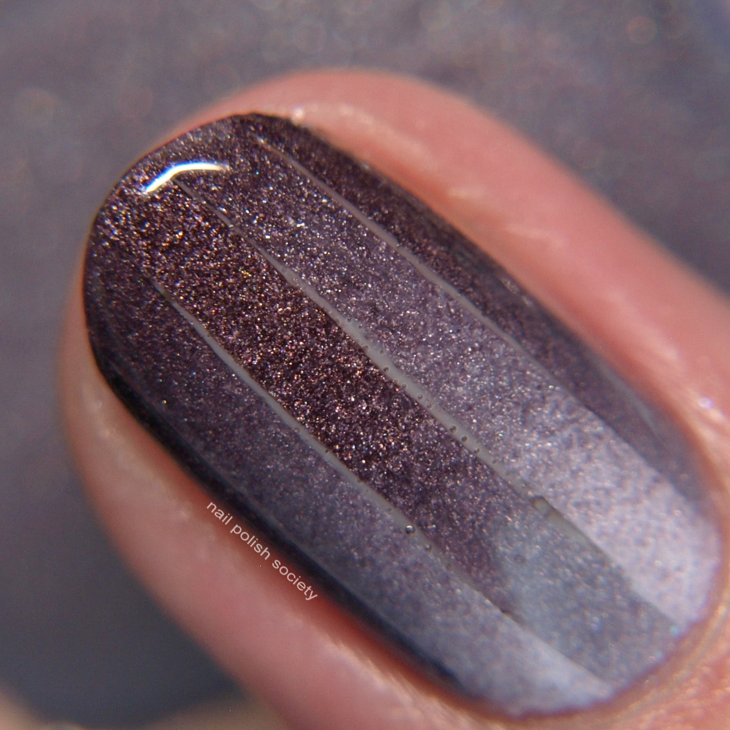 Nail Polish Society: 31DC2016 Day 30: Staggered Gradient
