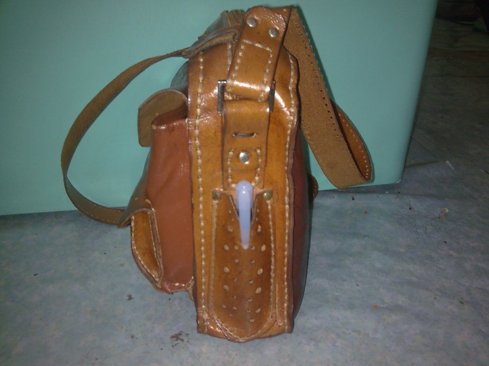 Jenggodeen Handmade Leather: Beg Sandang / Unisex Crossbody Bag (UCB003)