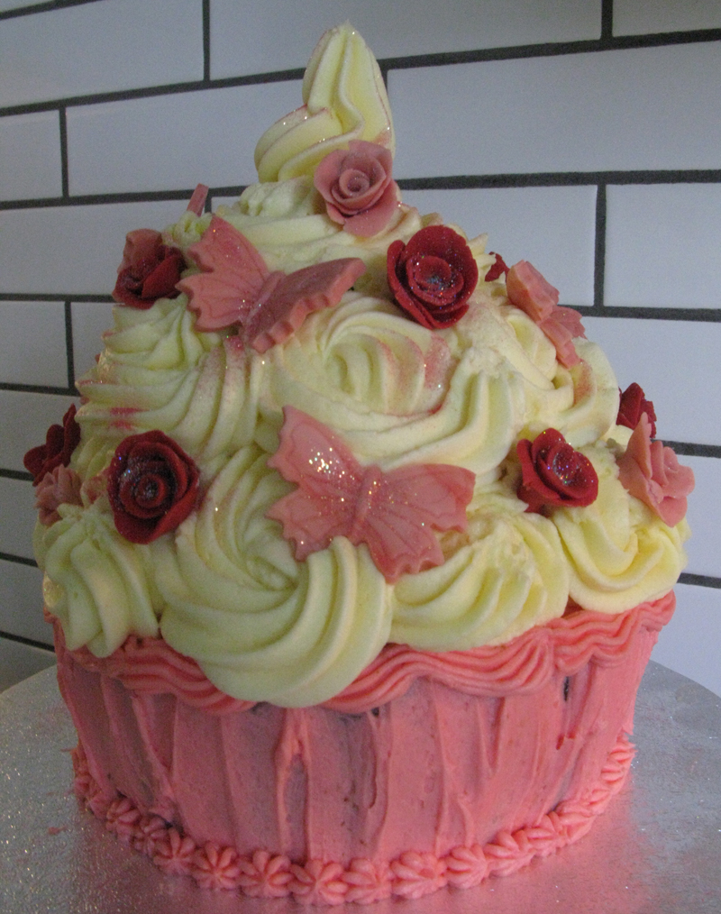 Giant Cupcake My Sisters 40th Birthday Cake Giant Cupcake My Sisters 40th Birthday Cake