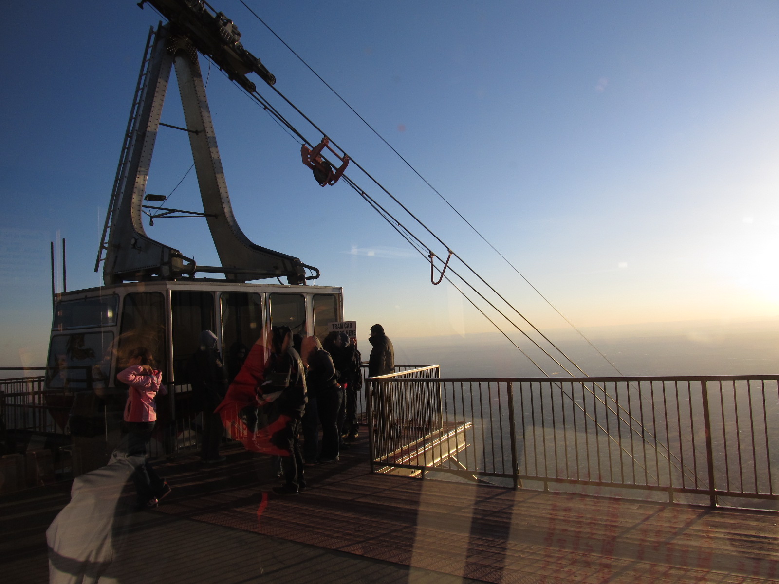 The New Glitterati: The World's Longest Suspended Tram Ride - Sandia ...