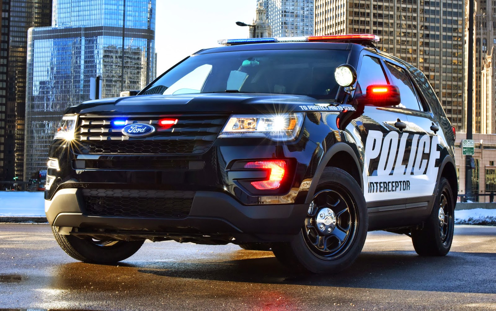 JORNAL R 7ª: Ford revela Explorer de polícia no Salão de Chicago