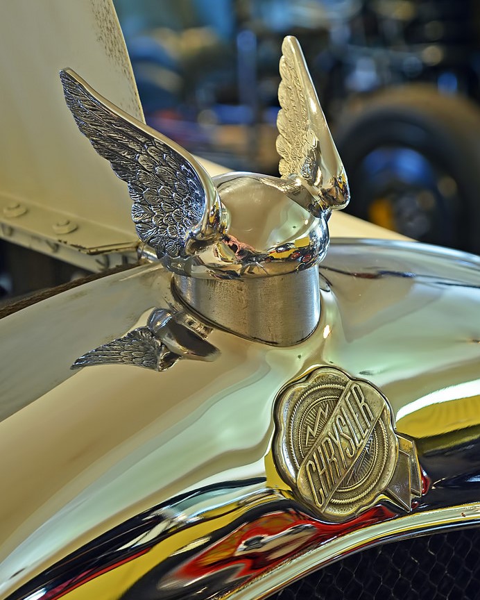 American Auto Emblems: CHRYSLER