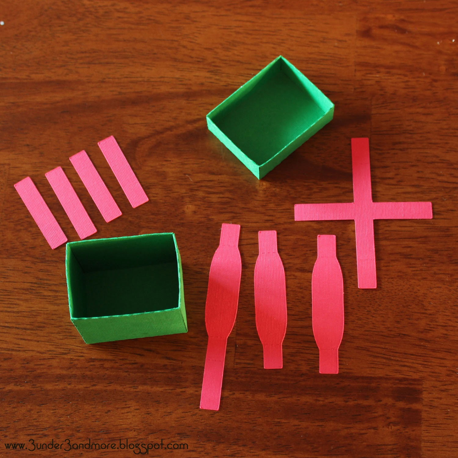 3 under 3 and more: 3D Present Boxes tutorial