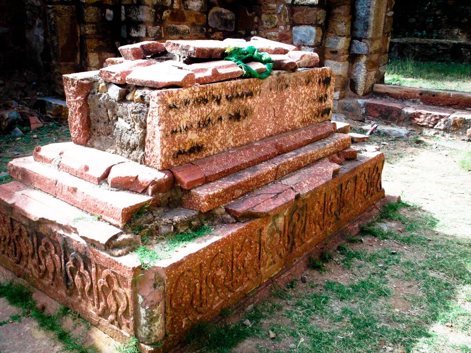 I was here: Balban's neglected tomb