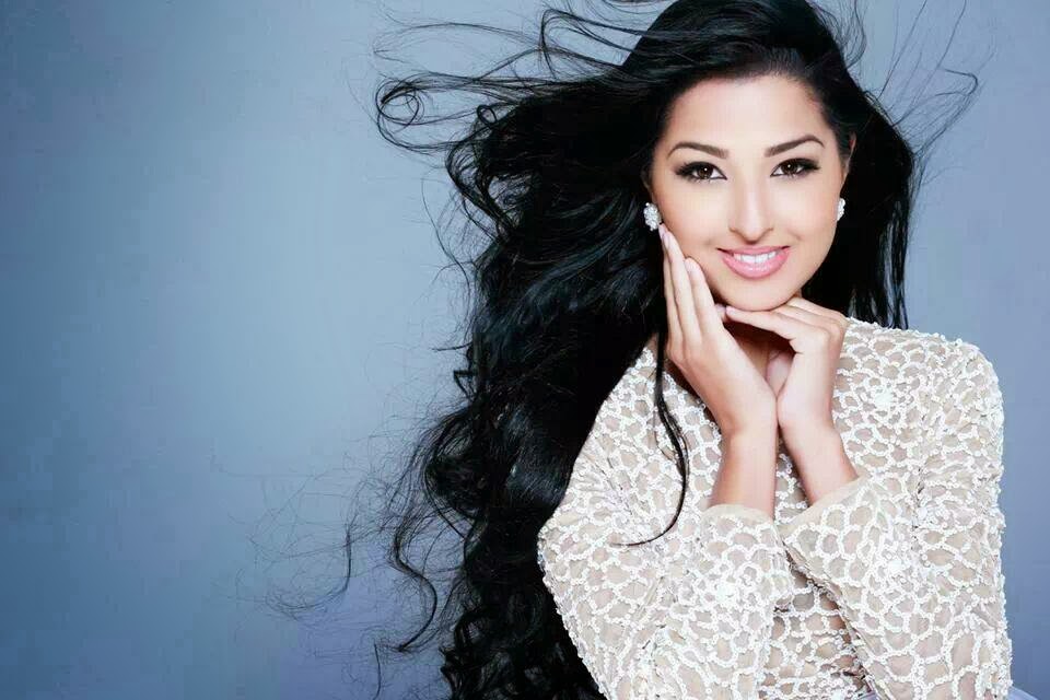 Pageant Overload: Eline de Pool: In Casual Wear