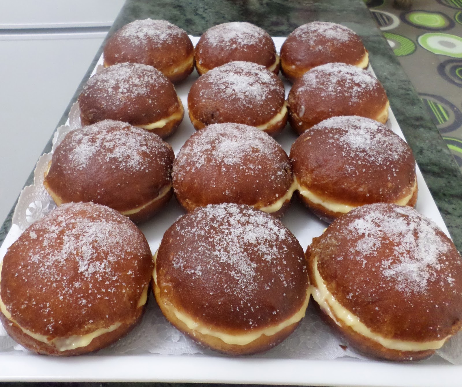 Mi pastelería: Bombas rellenas de crema pastelera