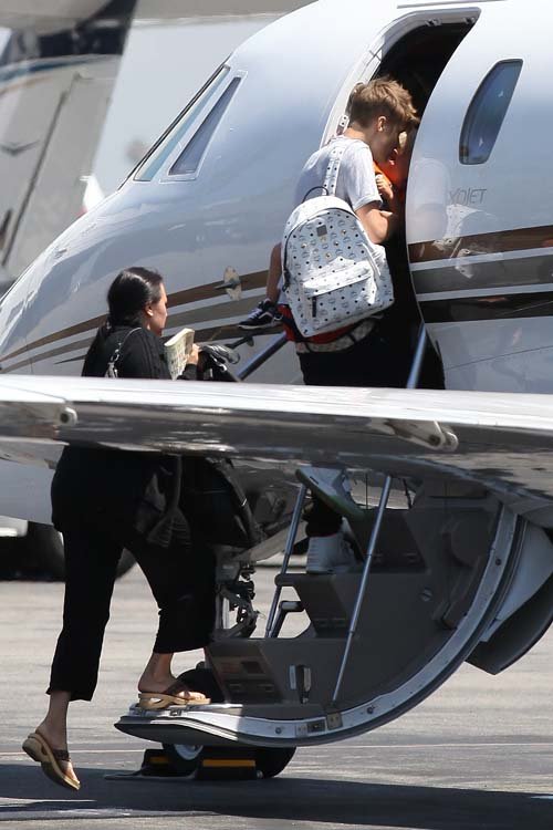 PopStarz: Justin Bieber & Jaxon: Jet privado en California