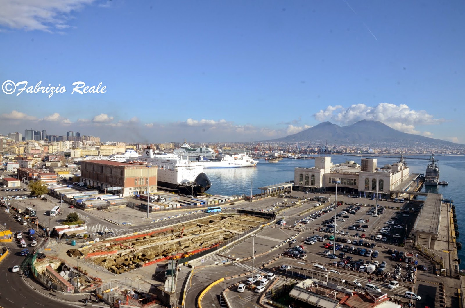 LaboratorioNapoletano.com: Il panorama di Napoli dalla torre del Beverello