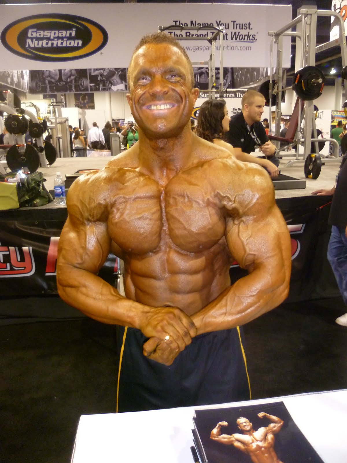 Bodyspace Junction: Luc Molines