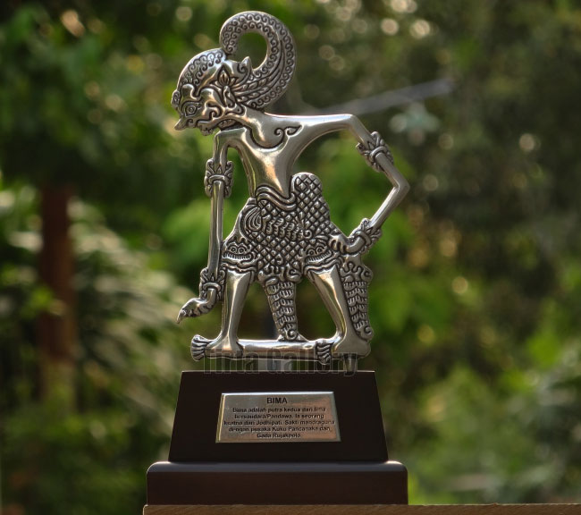 Plakat Wayang Logam Werkudara (standalone) | Kaki Langit