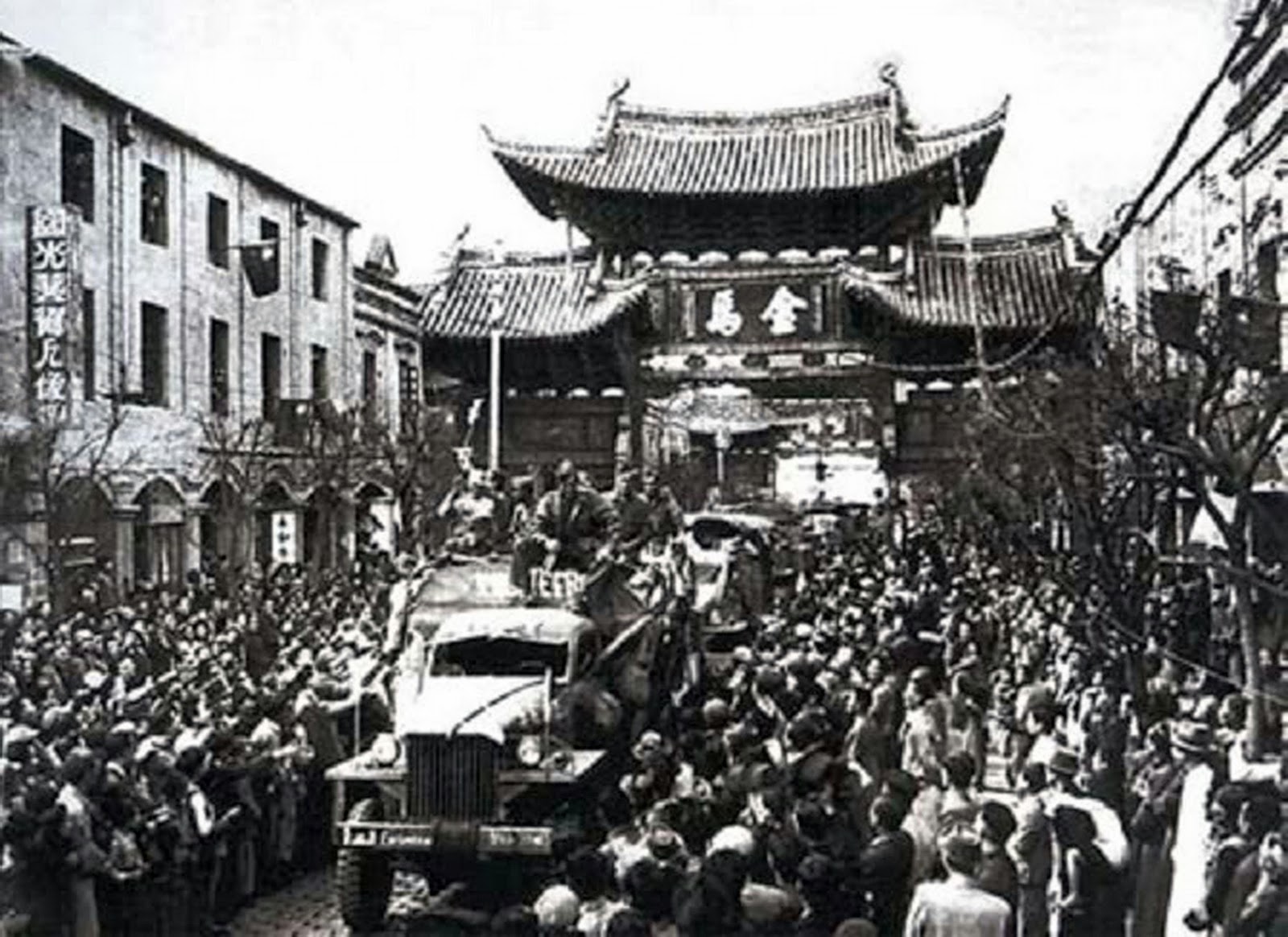 World War II Pictures In Details: First Ledo Road Convoy to Reach ...