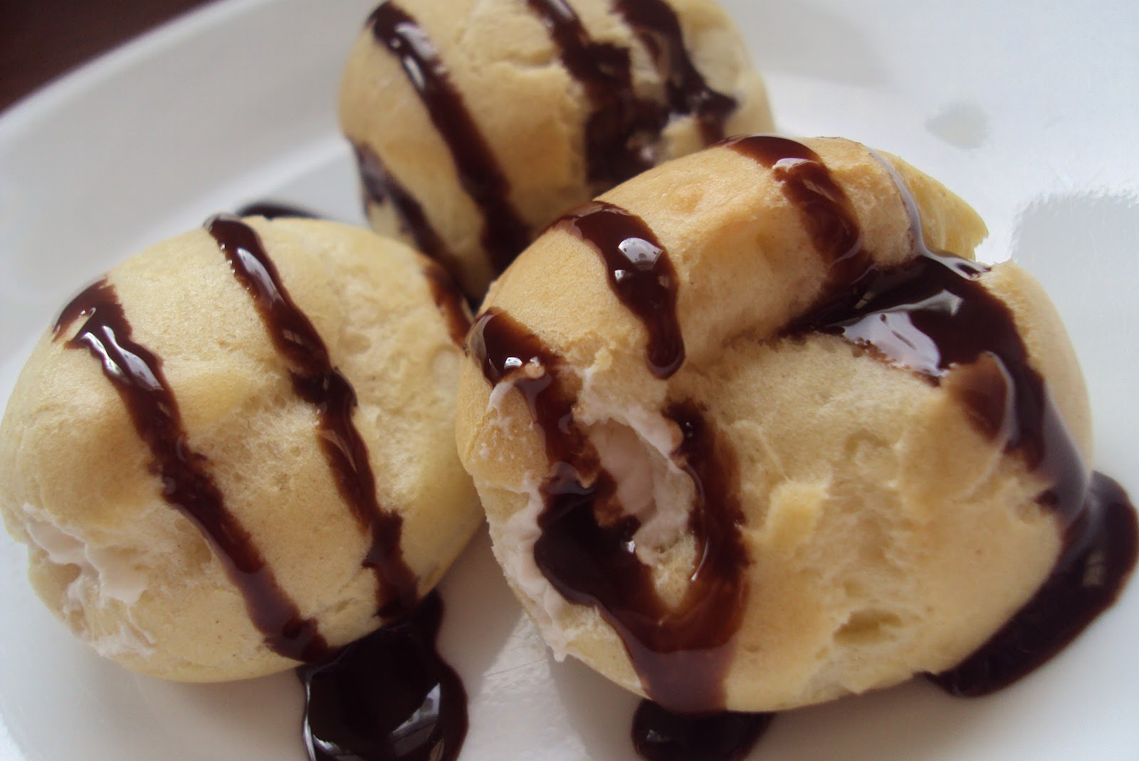 Fancy Nancy's Kitchen: Boredom=Cream Puffs