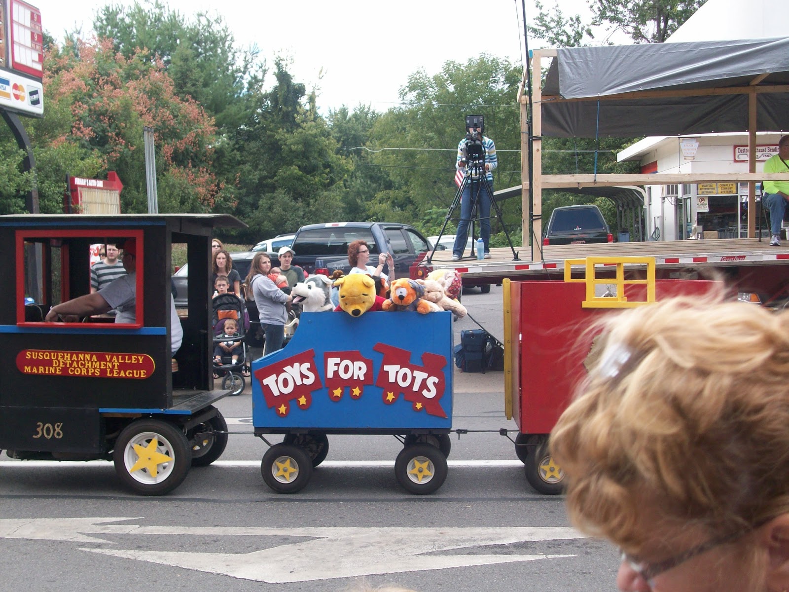 My Life in Milton: Milton Harvest Festival Parade -- Odds and Ends
