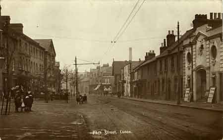 Bedfordshire At War: The Home Front: Luton Lighting Order in Effect