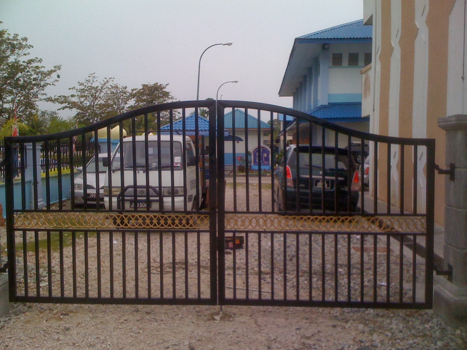 GRILL DAN PAGAR DI JOHOR: Grill Pagar