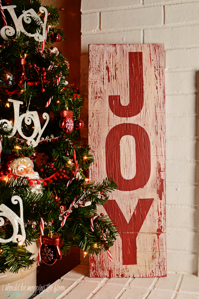 How to Make a Weathered JOY Sign | i should be mopping the floor