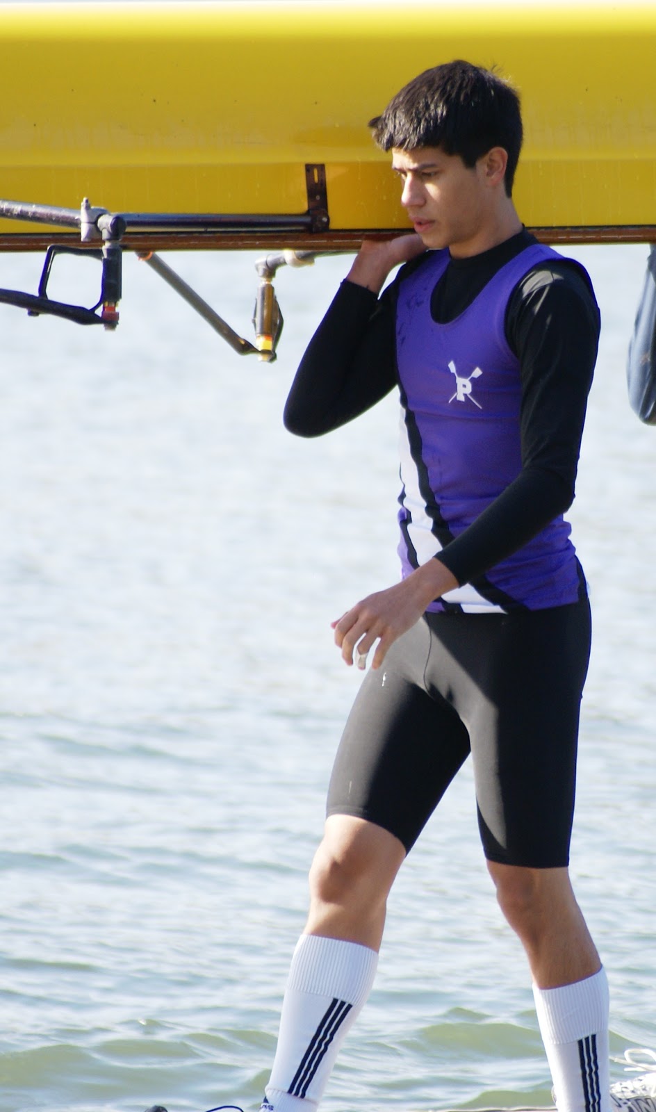 Hot Men Rowing!: 8 Gorgeous Young Men