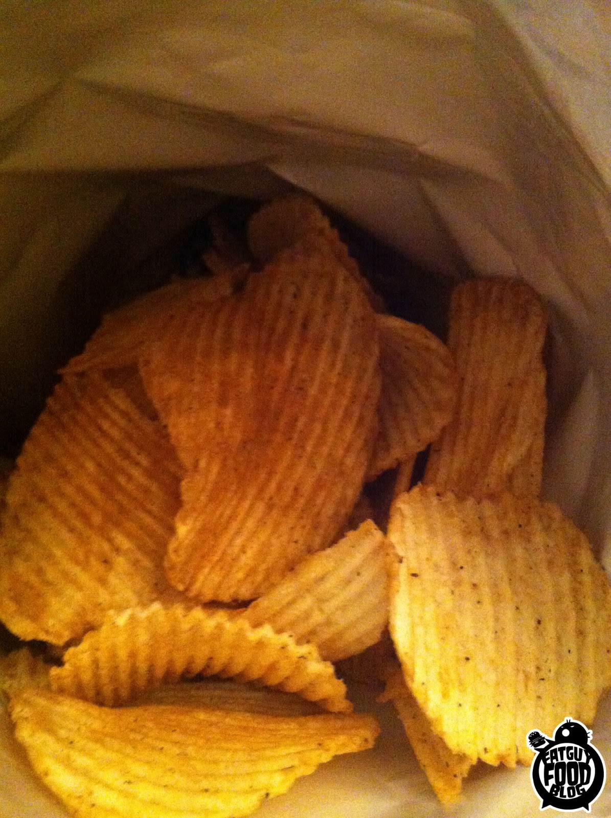 FATGUYFOODBLOG: RUFFLES MAX: FLAME GRILLED STEAK FLAVORED POTATO CHIPS!