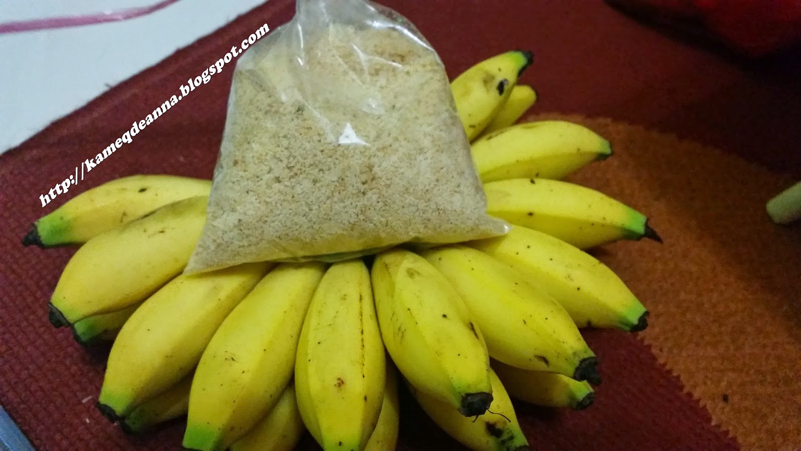 KAMEQ DEANNA: SAGUN DAN PISANG