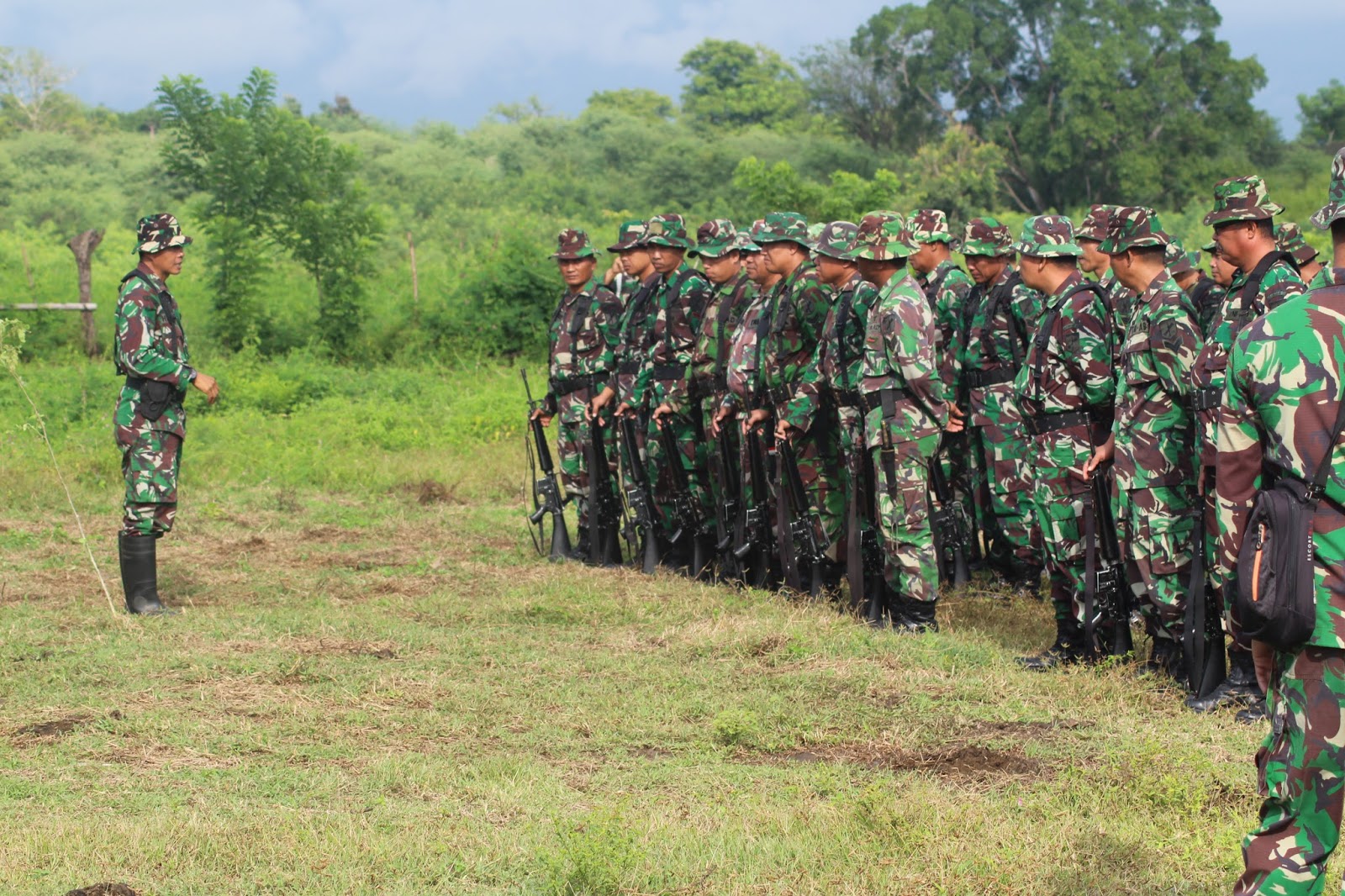 PRAJURIT JAJARAN KOREM 132/TDL, SERBU LAPANGAN TEMBAK PANDU SAKTI ...