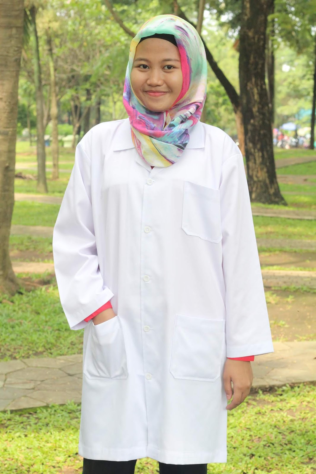 0812-1350-5729 Jasa Pembuatan Baju Laboratorium Kimia | Gerai Jas Lab