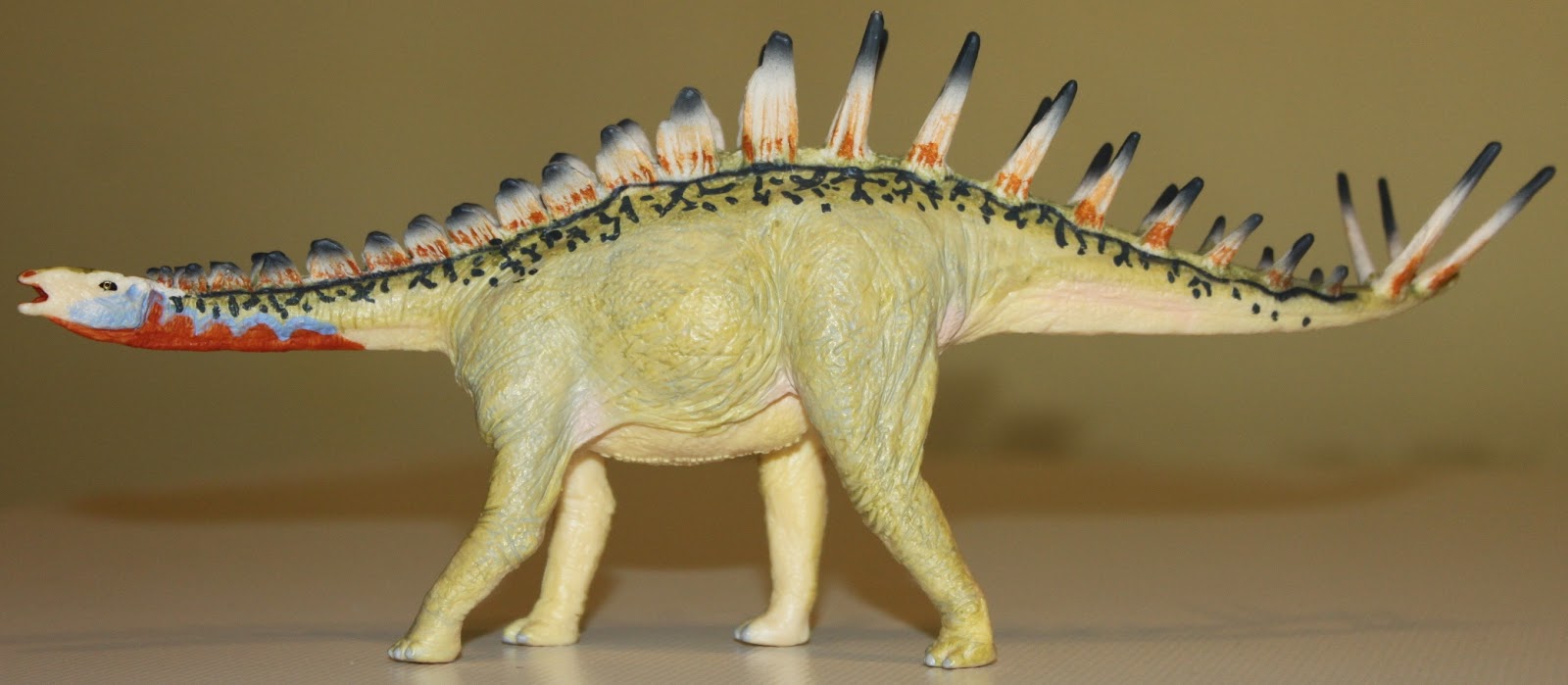 Paleo-Nerd: Miragaia by Safari ltd, Carnegie Collection 2011