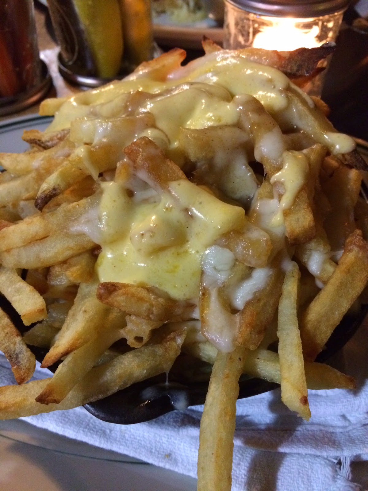 Poutine From Jacob's Pickles / ジェイコブズ ピクルスのプーティン ~ I'm Made of Sugar ...