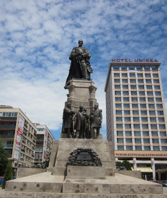 My City Iasi Romania: Statues in Iasi