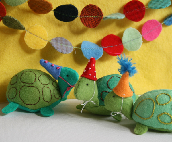 Free Felt Patterns and Tutorials: Free Felt Pattern & Tutorial > Party ...