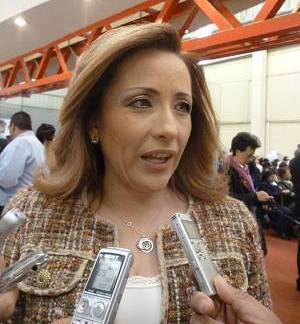 Teotihuacan en línea: Elizabeth Vilchis entrega apoyos de titulación