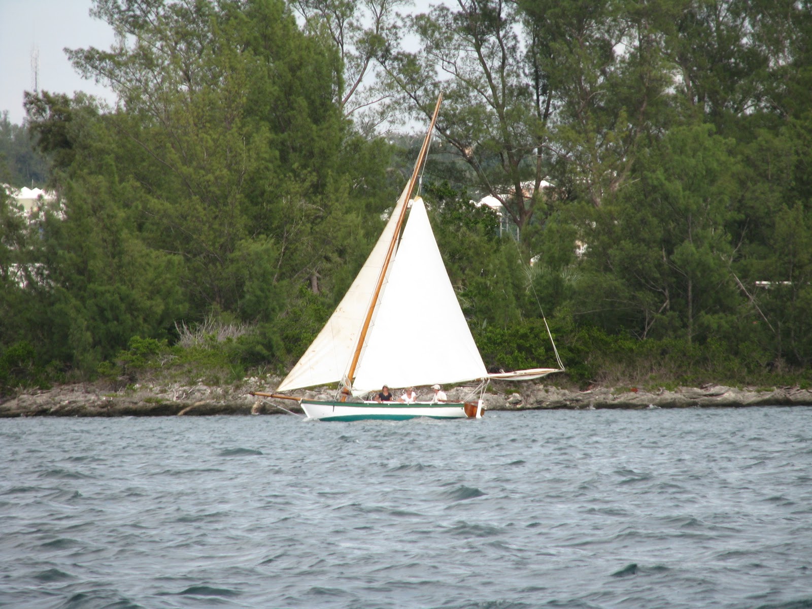 Boatbuilding With Burnham: Bermuda Sloops and A Jolly Good Time