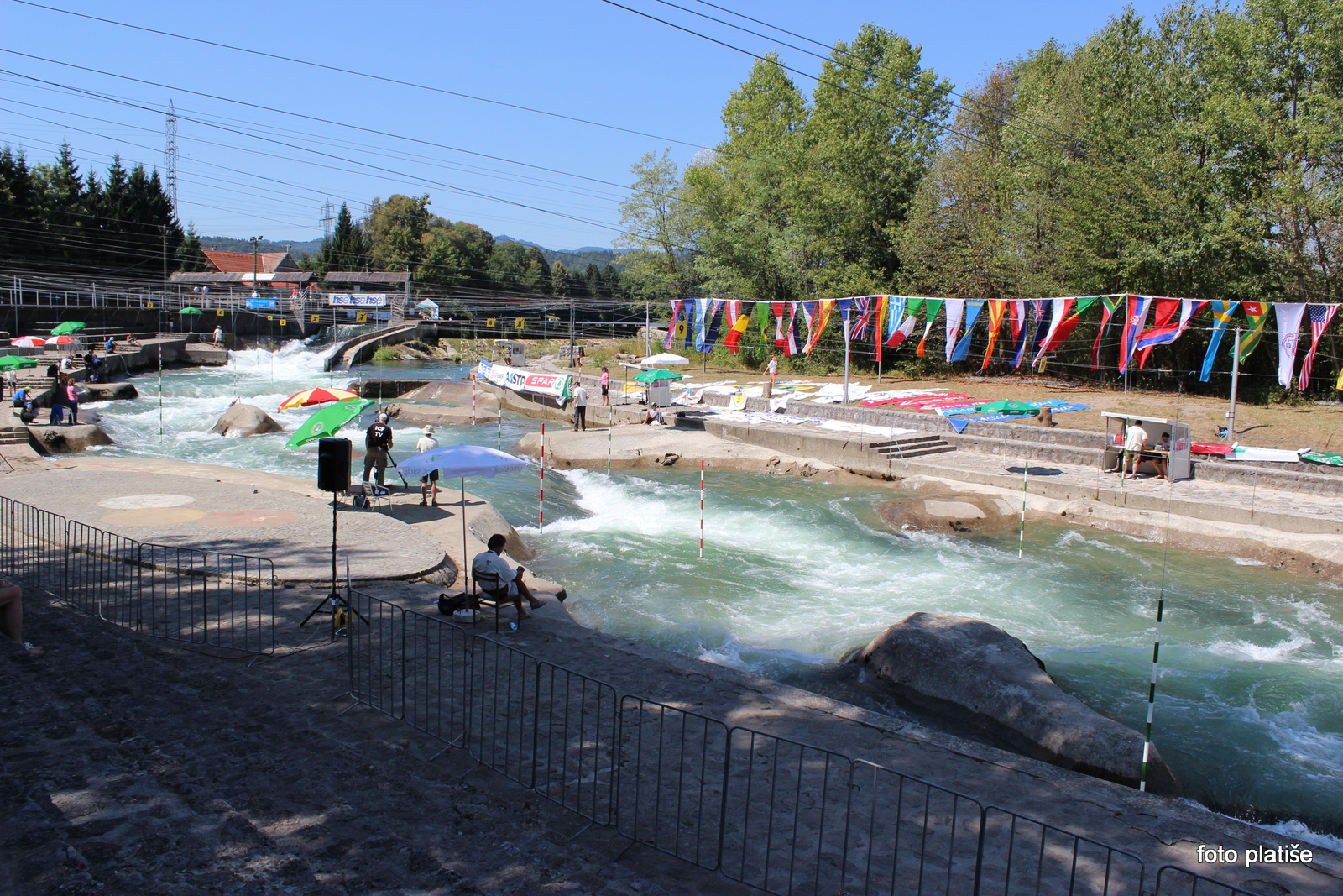SENIORSKE NOVICE: V Tacnu svetovni pokal v kajak kanu slalomu