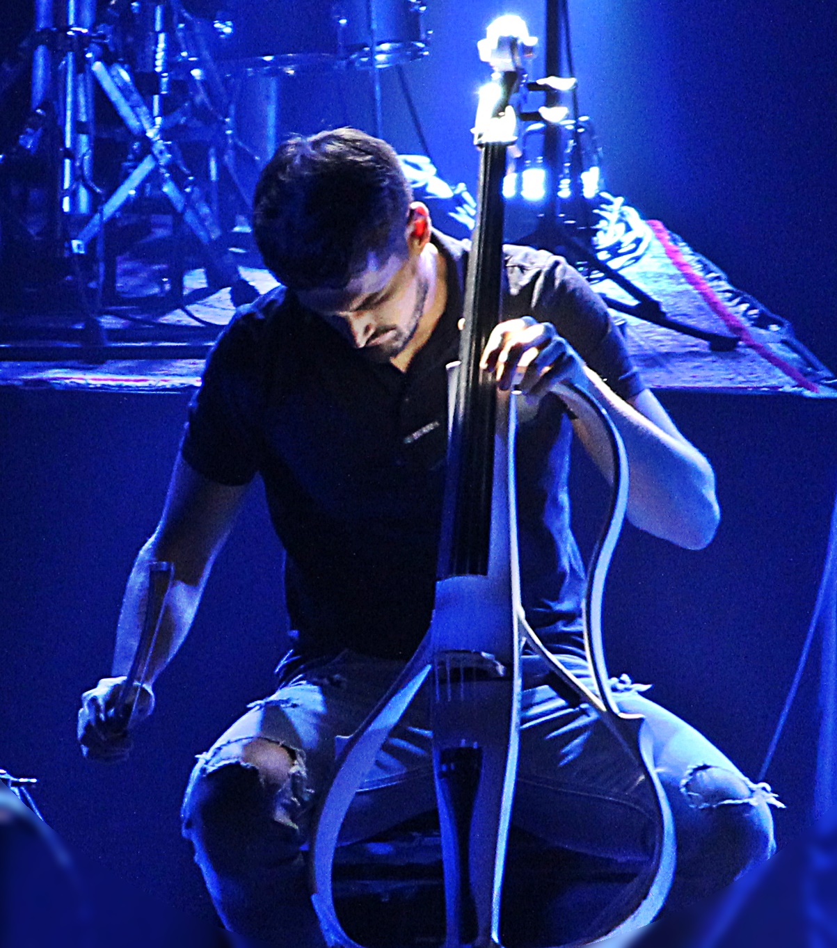 .: 2CELLOS: paixão e energia ao extremo em POA