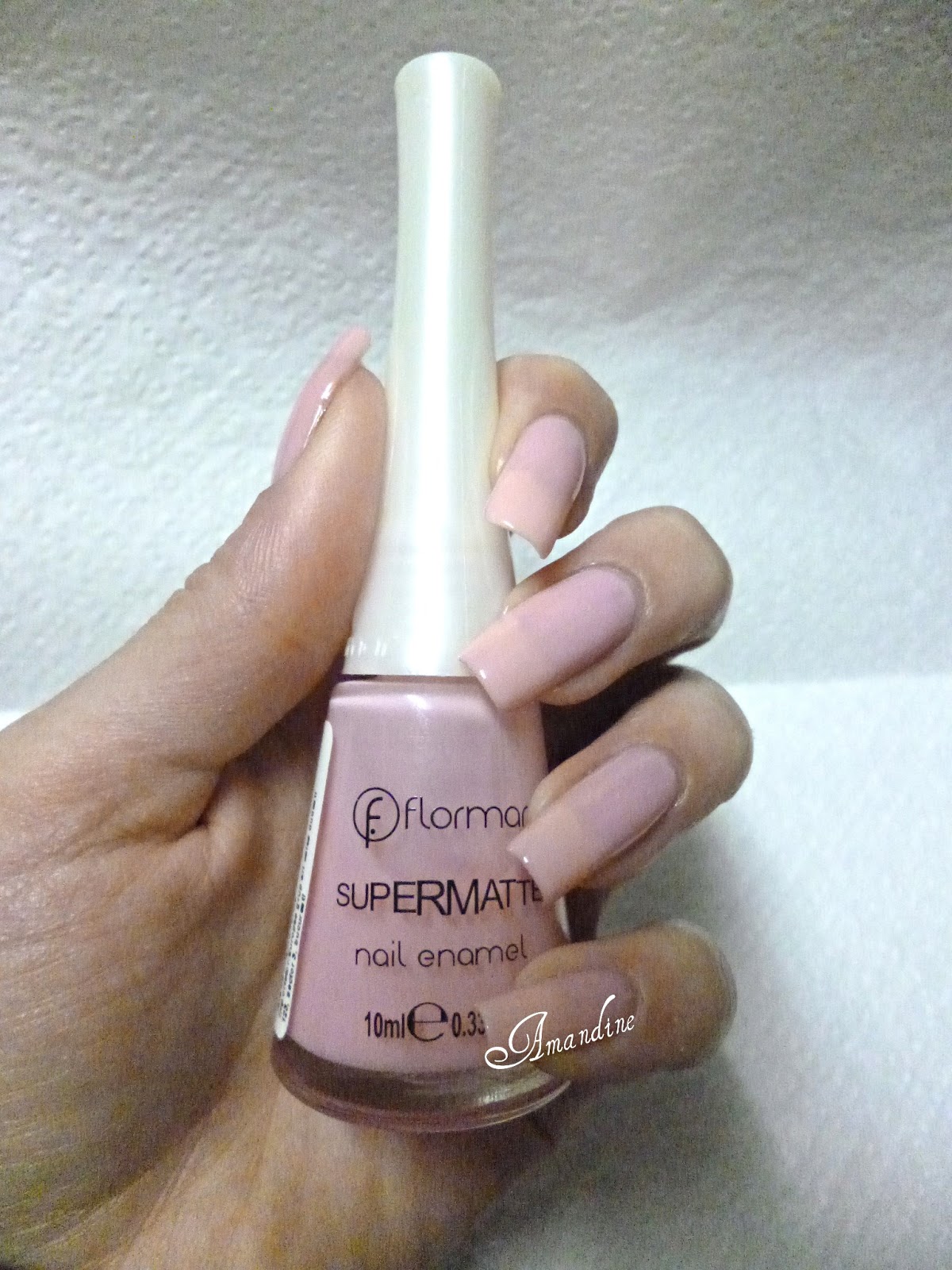 Amandine nail art: Swatch Flormar supermatte M115