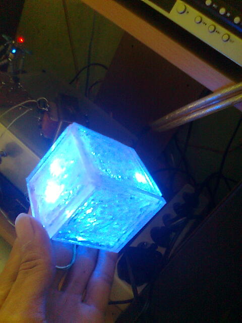 DIY ELECTRONICS PROJECTS: SIMPLE LED PROJECTS