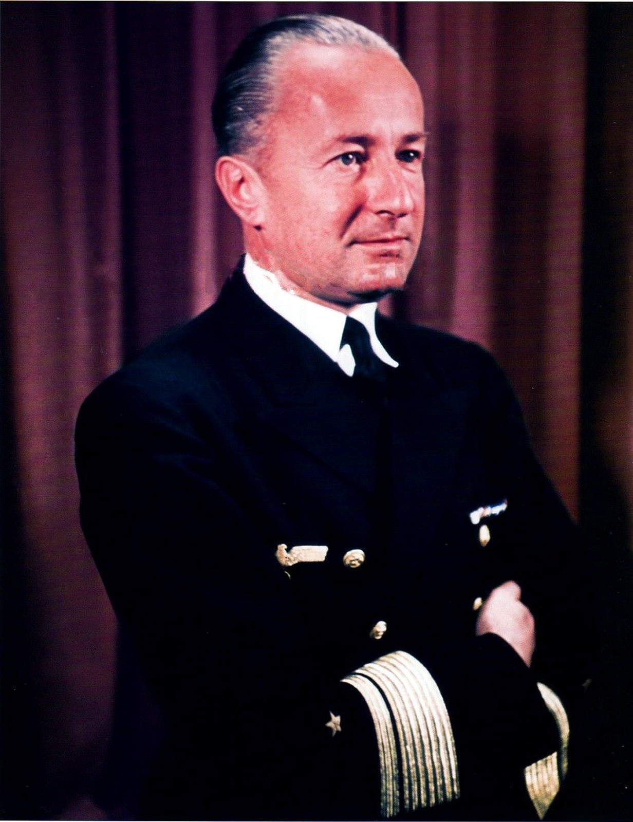 NAZI JERMAN: Foto Berwarna Laksamana Kriegsmarine