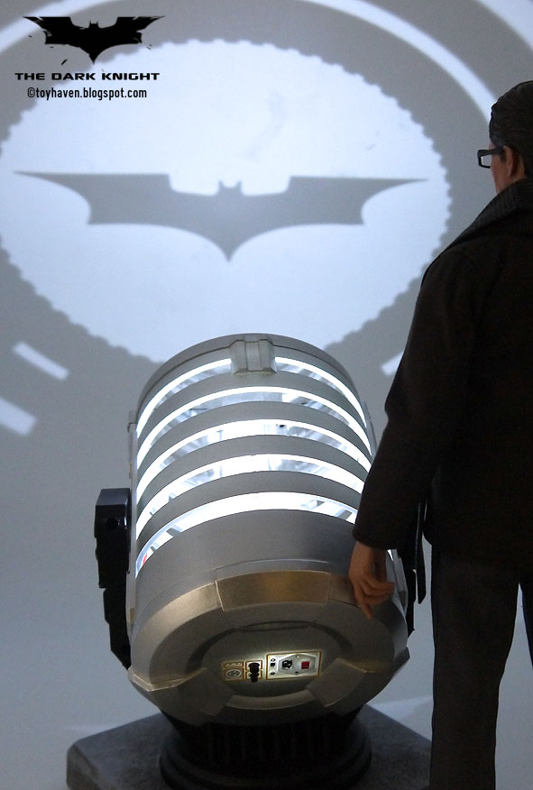 toyhaven: Review Dream EX 2012 Toy Fairs Exclusive 1/6 scale Bat-Signal ...