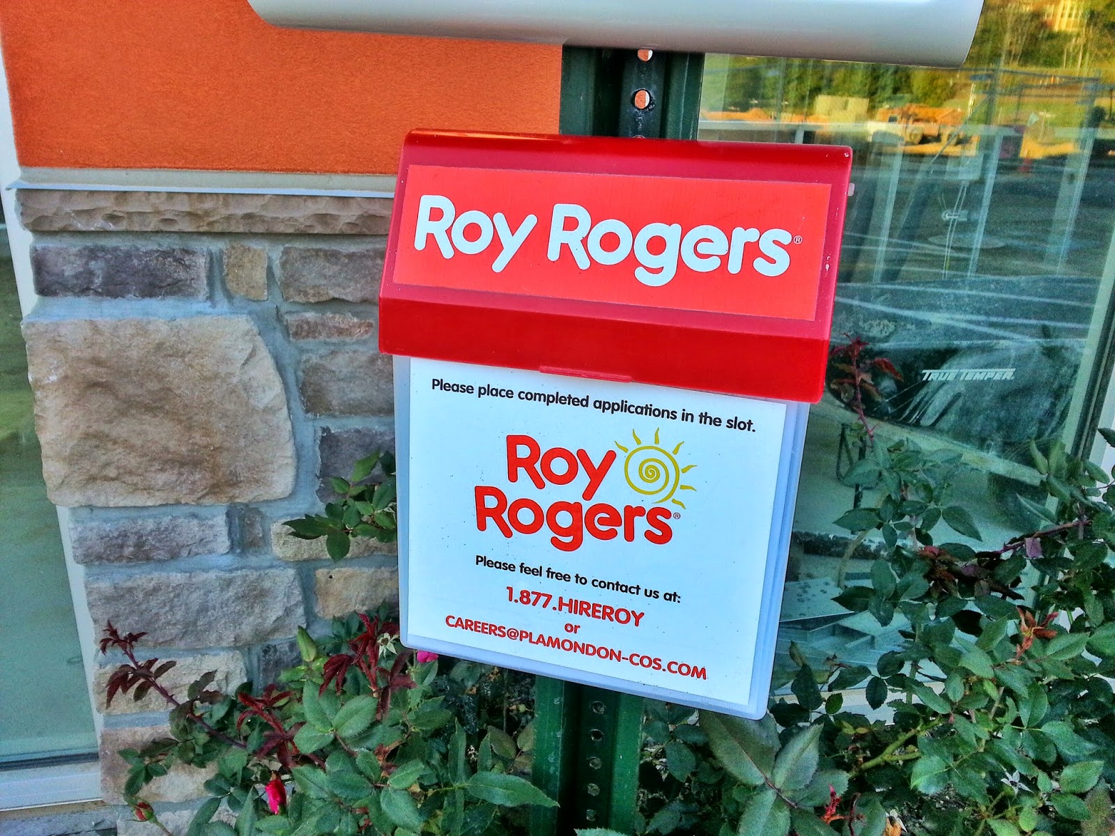 Rockville Nights: ROY ROGERS ROCKVILLE SIGNS INSTALLED (PHOTOS)