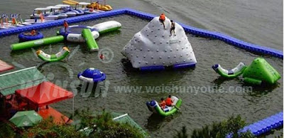 Fun bouncy house and wonderful waterparks!: COOL summer - Inflatable ...